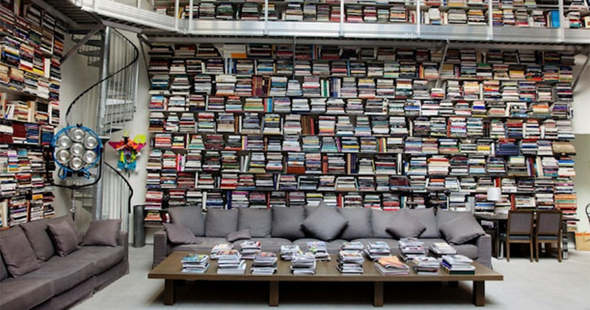 Eles leem: a biblioteca de Karl Lagerfeld | Shereland